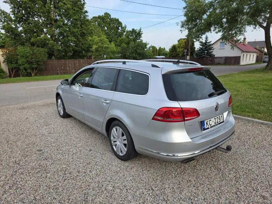 Pelēks Volkswagen Passat B7 2012 Ventspils, ar dzinēja tilpumu 2.00 L un nobraukumu 333 tūkst. km par 3700 €, foto 7 vietnē AUTOMOTO.COM.LV