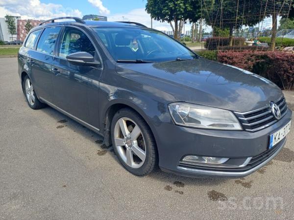 Grey Volkswagen Passat B7 2012 in Riga, with an engine capacity of 2.00 L and mileage of 416 thousand km for 2950 €, photo 2 on AUTOMOTO.COM.LV