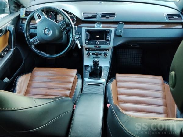 Pelēks Volkswagen Passat B7 2012 Daugavpils, ar dzinēja tilpumu 2.00 L un nobraukumu 300 tūkst. km par 6450 €, foto 7 vietnē AUTOMOTO.COM.LV