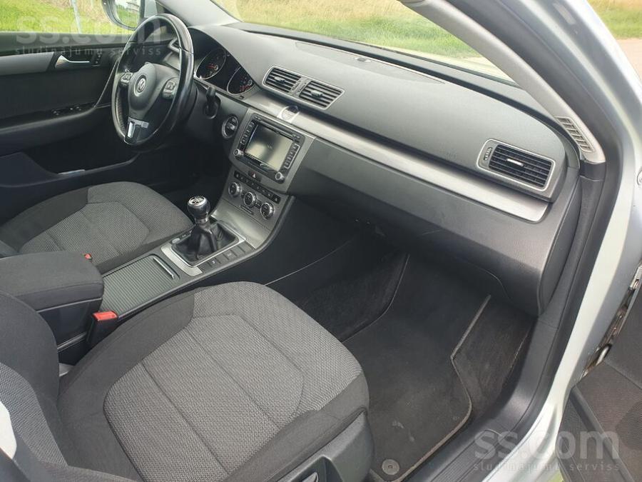 Pelēks Volkswagen Passat B7 2012 Bauska, ar dzinēja tilpumu 2.00 L un nobraukumu 284 tūkst. km par 4850 €, foto 11 vietnē AUTOMOTO.COM.LV