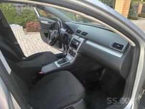 Grey Volkswagen Passat B7 2012 in Riga, with an engine capacity of 2.00 L and mileage of 0 thousand km for 5500 €, photo 17 on AUTOMOTO.COM.LV
