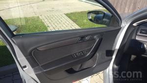 Grey Volkswagen Passat B7 2012 in Jelgava, with an engine capacity of 2.00 L and mileage of 267 thousand km for 5200 €, photo 14 on AUTOMOTO.COM.LV