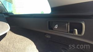 Grey Volkswagen Passat B7 2012 in Jelgava, with an engine capacity of 2.00 L and mileage of 267 thousand km for 5200 €, photo 16 on AUTOMOTO.COM.LV