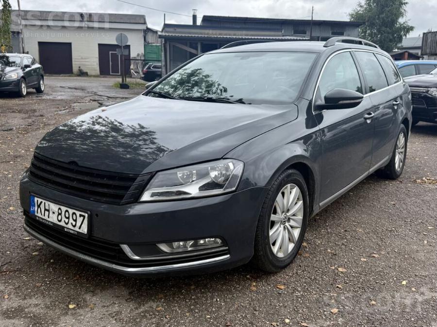 Pelēks Volkswagen Passat B7 2012 Rīga, ar dzinēja tilpumu 2.00 L un nobraukumu 0 tūkst. km par 1990 €, foto 1 vietnē AUTOMOTO.COM.LV
