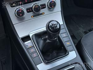 Pelēks Volkswagen Passat B7 2012 Rīga, ar dzinēja tilpumu 2.00 L un nobraukumu 414 tūkst. km par 2990 €, foto 11 vietnē AUTOMOTO.COM.LV
