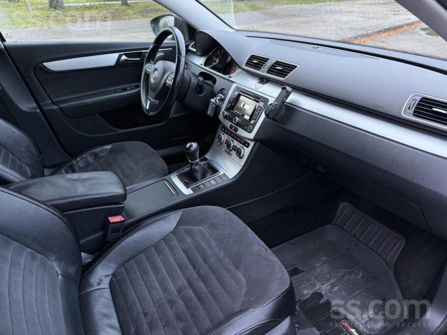 Pelēks Volkswagen Passat B7 2012 Rīga, ar dzinēja tilpumu 2.00 L un nobraukumu 414 tūkst. km par 2990 €, foto 13 vietnē AUTOMOTO.COM.LV