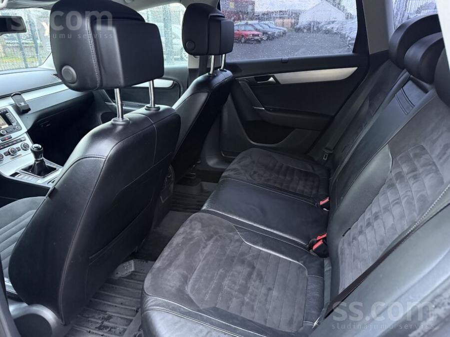 Pelēks Volkswagen Passat B7 2012 Rīga, ar dzinēja tilpumu 2.00 L un nobraukumu 414 tūkst. km par 2990 €, foto 14 vietnē AUTOMOTO.COM.LV