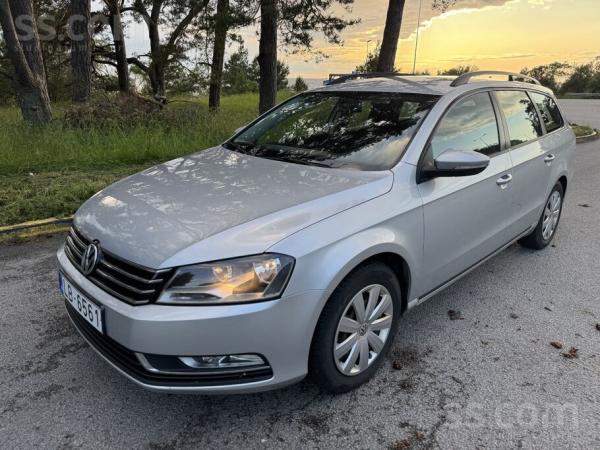 Grey Volkswagen Passat B7 2013 in Riga, with an engine capacity of 2.00 L and mileage of 312 thousand km for 4800 €, photo 1 on AUTOMOTO.COM.LV