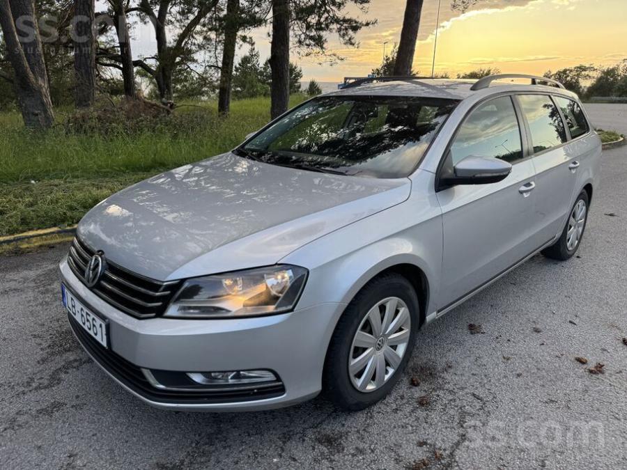 Pelēks Volkswagen Passat B7 2013 Rīga, ar dzinēja tilpumu 2.00 L un nobraukumu 312 tūkst. km par 4800 €, foto 1 vietnē AUTOMOTO.COM.LV
