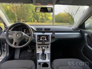 Pelēks Volkswagen Passat B7 2013 Rīga, ar dzinēja tilpumu 2.00 L un nobraukumu 312 tūkst. km par 4800 €, foto 10 vietnē AUTOMOTO.COM.LV