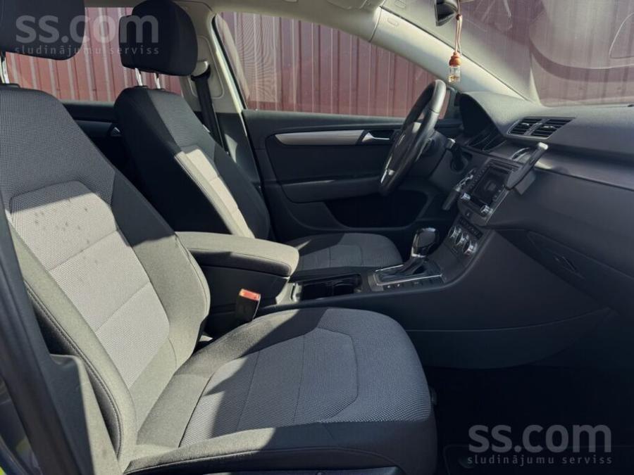 Grey Volkswagen Passat B7 2013 in Liepaja, with an engine capacity of 2.00 L and mileage of 283 thousand km for 6950 €, photo 5 on AUTOMOTO.COM.LV