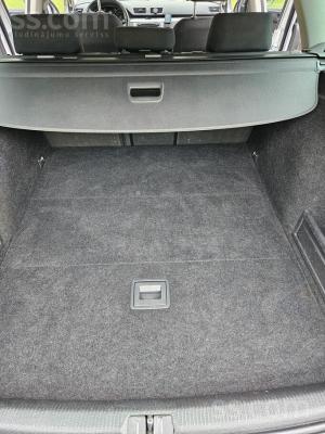 Pelēks Volkswagen Passat B7 2013 Kuldīga, ar dzinēja tilpumu 2.00 L un nobraukumu 307 tūkst. km par 4400 €, foto 7 vietnē AUTOMOTO.COM.LV