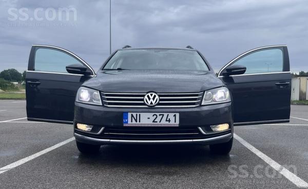 Grey Volkswagen Passat B7 2013 in Valmiera, with an engine capacity of 2.00 L and mileage of 256 thousand km for 5000 €, photo 1 on AUTOMOTO.COM.LV