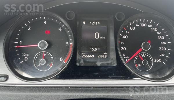 Grey Volkswagen Passat B7 2013 in Valmiera, with an engine capacity of 2.00 L and mileage of 256 thousand km for 5000 €, photo 9 on AUTOMOTO.COM.LV