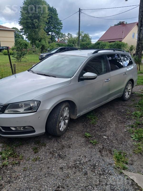Pelēks Volkswagen Passat B7 2013 Cēsis, ar dzinēja tilpumu 1.60 L un nobraukumu 409 tūkst. km par 4100 €, foto 2 vietnē AUTOMOTO.COM.LV