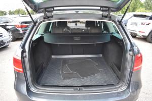 Grey Volkswagen Passat B7 2013 in Kuldiga, with an engine capacity of 2.00 L and mileage of 0 thousand km for 7490 €, photo 8 on AUTOMOTO.COM.LV