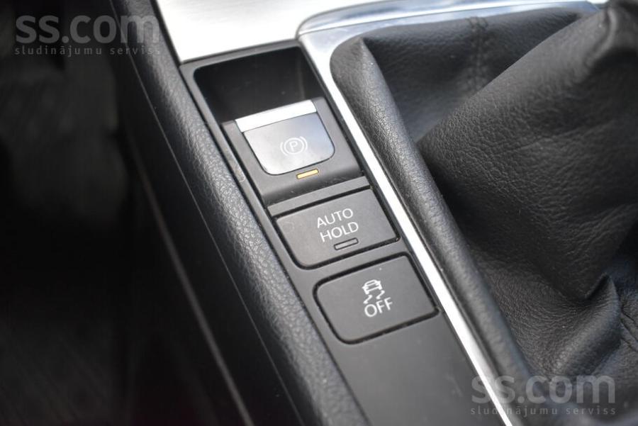 Grey Volkswagen Passat B7 2013 in Kuldiga, with an engine capacity of 2.00 L and mileage of 0 thousand km for 7490 €, photo 11 on AUTOMOTO.COM.LV