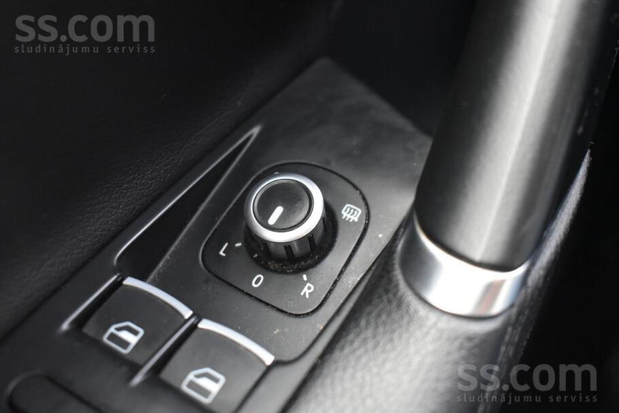 Grey Volkswagen Passat B7 2013 in Kuldiga, with an engine capacity of 2.00 L and mileage of 0 thousand km for 7490 €, photo 22 on AUTOMOTO.COM.LV