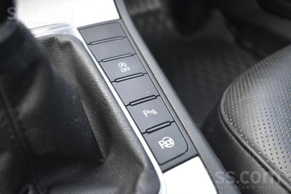 Grey Volkswagen Passat B7 2013 in Kuldiga, with an engine capacity of 2.00 L and mileage of 0 thousand km for 7490 €, photo 10 on AUTOMOTO.COM.LV