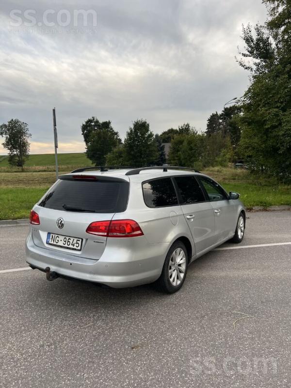 Grey Volkswagen Passat B7 2013 in Riga, with an engine capacity of 1.60 L and mileage of 415 thousand km for 2250 €, photo 5 on AUTOMOTO.COM.LV
