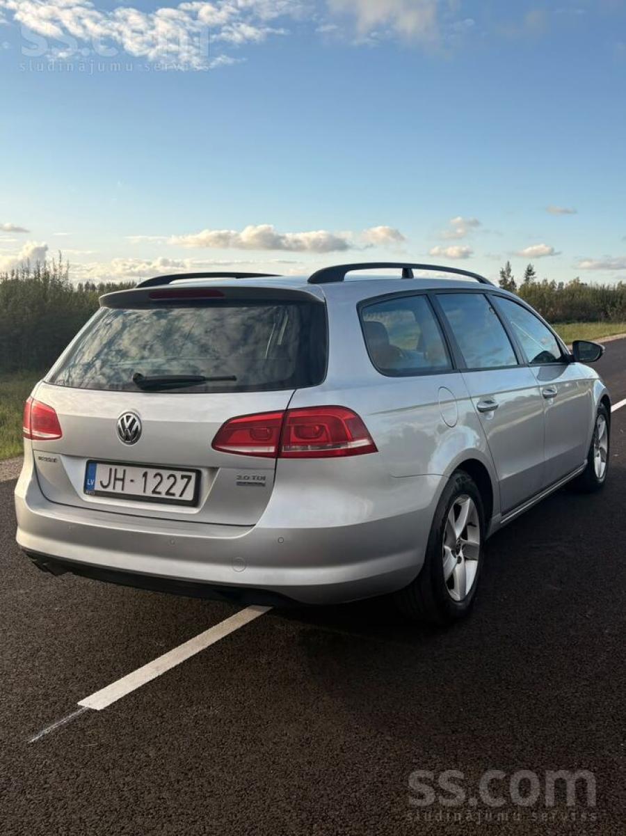 Pelēks Volkswagen Passat B7 2013 Jelgava, ar dzinēja tilpumu 2.00 L un nobraukumu 328 tūkst. km par 4590 €, foto 7 vietnē AUTOMOTO.COM.LV