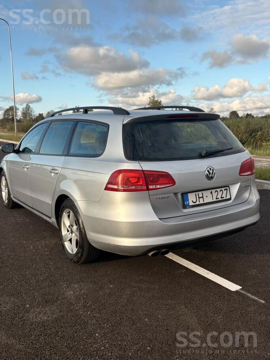 Pelēks Volkswagen Passat B7 2013 Jelgava, ar dzinēja tilpumu 2.00 L un nobraukumu 328 tūkst. km par 4590 €, foto 8 vietnē AUTOMOTO.COM.LV