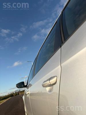 Pelēks Volkswagen Passat B7 2013 Jelgava, ar dzinēja tilpumu 2.00 L un nobraukumu 328 tūkst. km par 4590 €, foto 14 vietnē AUTOMOTO.COM.LV
