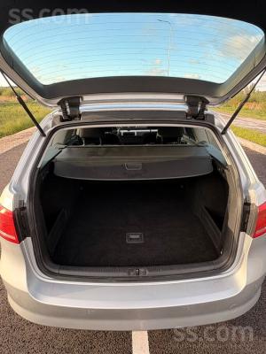 Pelēks Volkswagen Passat B7 2013 Jelgava, ar dzinēja tilpumu 2.00 L un nobraukumu 328 tūkst. km par 4590 €, foto 16 vietnē AUTOMOTO.COM.LV