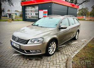 Pelēks Volkswagen Passat B7 2013 Rīga, ar dzinēja tilpumu 2.00 L un nobraukumu 342 tūkst. km par 3400 €, foto  vietnē AUTOMOTO.COM.LV