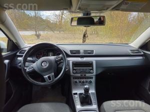 Grey Volkswagen Passat B7 2014 in Riga, with an engine capacity of 2.00 L and mileage of 315 thousand km for 4450 €, photo 7 on AUTOMOTO.COM.LV