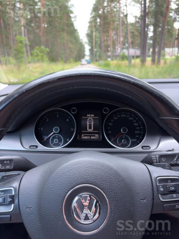 Grey Volkswagen Passat B7 2014 in Daugavpils, with an engine capacity of 2.00 L and mileage of 345 thousand km for 3900 €, photo 7 on AUTOMOTO.COM.LV