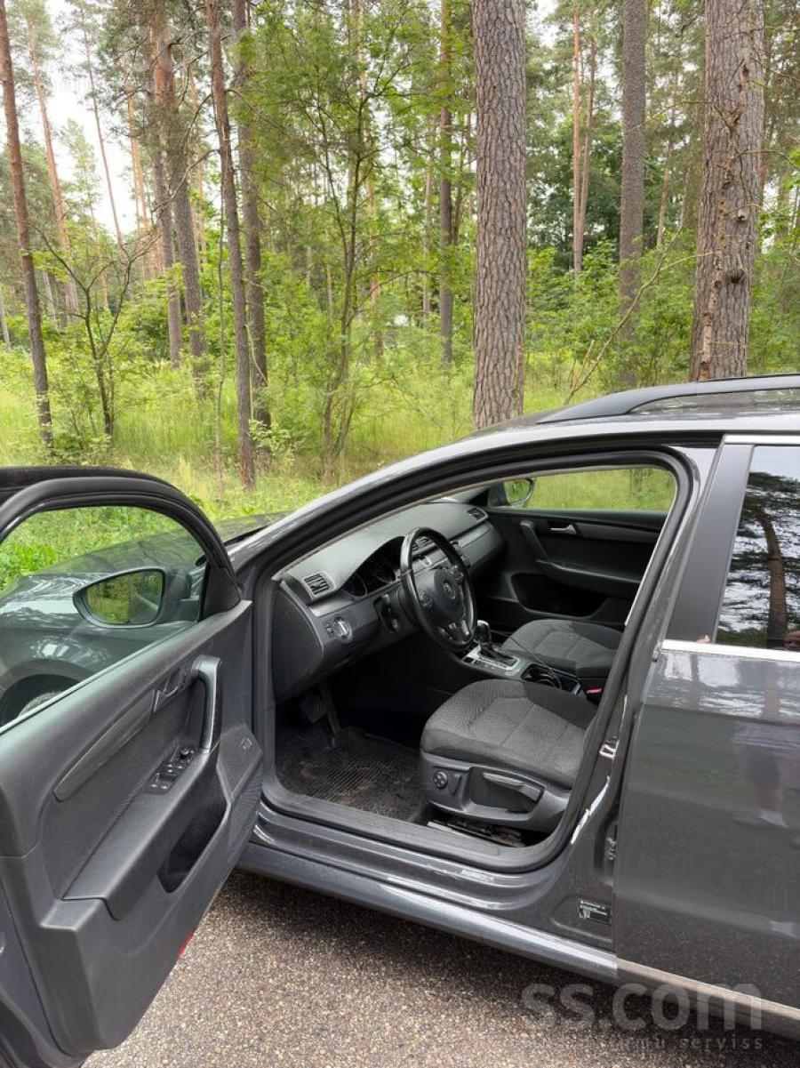 Pelēks Volkswagen Passat B7 2014 Daugavpils, ar dzinēja tilpumu 2.00 L un nobraukumu 345 tūkst. km par 3900 €, foto 10 vietnē AUTOMOTO.COM.LV