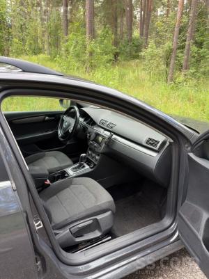 Pelēks Volkswagen Passat B7 2014 Daugavpils, ar dzinēja tilpumu 2.00 L un nobraukumu 345 tūkst. km par 3900 €, foto 11 vietnē AUTOMOTO.COM.LV
