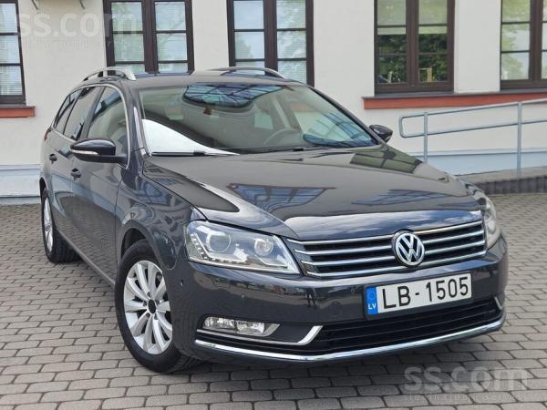 Grey Volkswagen Passat B7 2014 in Jelgava, with an engine capacity of 2.00 L and mileage of 298 thousand km for 5950 €, photo 1 on AUTOMOTO.COM.LV