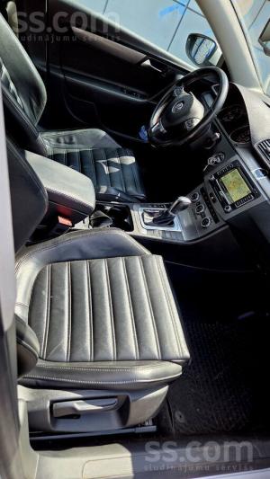 Grey Volkswagen Passat B7 2014 in Riga, with an engine capacity of 2.00 L and mileage of 321 thousand km for 6500 €, photo 16 on AUTOMOTO.COM.LV