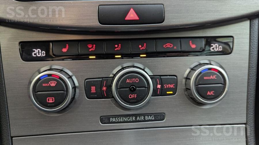 Grey Volkswagen Passat B7 2014 in Riga, with an engine capacity of 2.00 L and mileage of 321 thousand km for 6500 €, photo 17 on AUTOMOTO.COM.LV