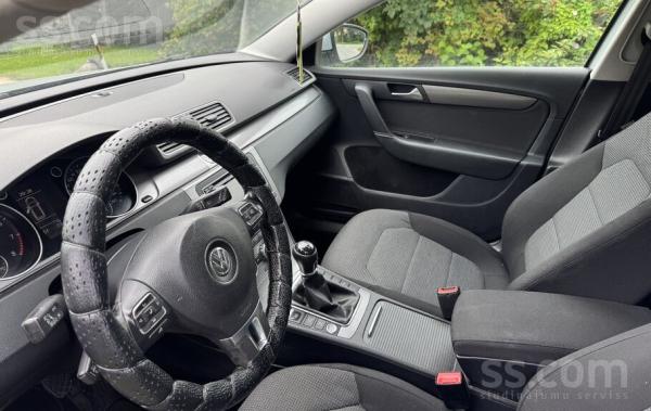 Pelēks Volkswagen Passat B7 2014 Jelgava, ar dzinēja tilpumu 1.80 L un nobraukumu 342 tūkst. km par 2200 €, foto 10 vietnē AUTOMOTO.COM.LV