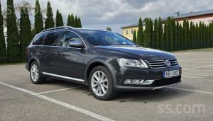 Grey Volkswagen Passat B7 2014 in Bauska, with an engine capacity of 2.00 L and mileage of 318 thousand km for 7000 €, photo 10 on AUTOMOTO.COM.LV