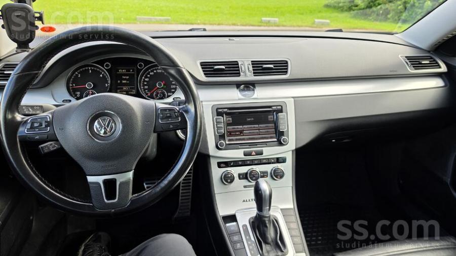 Grey Volkswagen Passat B7 2014 in Bauska, with an engine capacity of 2.00 L and mileage of 318 thousand km for 7000 €, photo 14 on AUTOMOTO.COM.LV