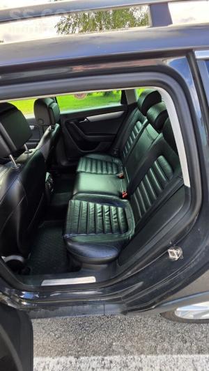 Grey Volkswagen Passat B7 2014 in Bauska, with an engine capacity of 2.00 L and mileage of 318 thousand km for 7000 €, photo 16 on AUTOMOTO.COM.LV