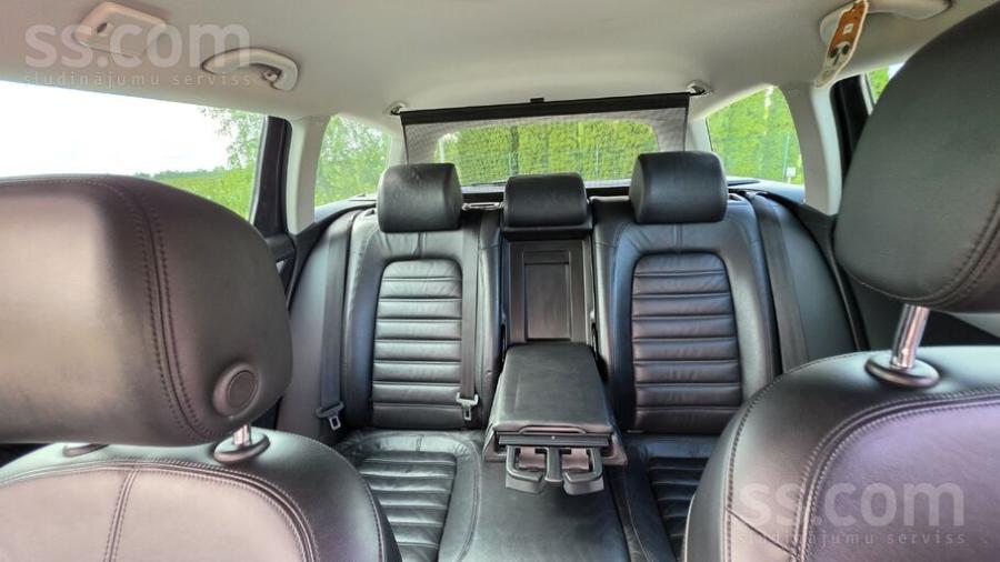 Grey Volkswagen Passat B7 2014 in Bauska, with an engine capacity of 2.00 L and mileage of 318 thousand km for 7000 €, photo 17 on AUTOMOTO.COM.LV