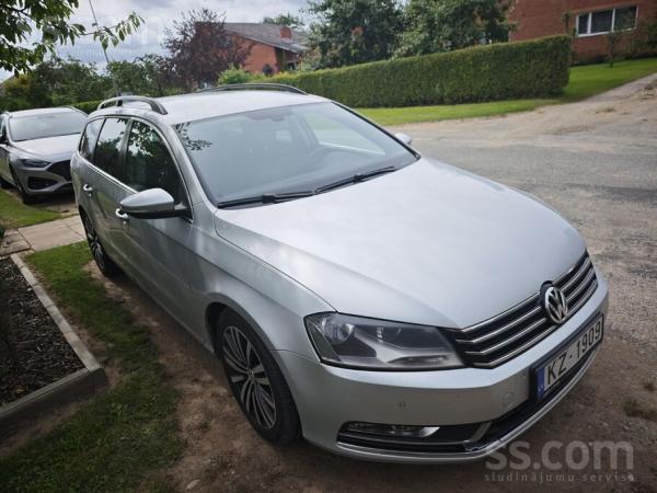 Grey Volkswagen Passat B7 2014 in Cesis, with an engine capacity of 2.00 L and mileage of 501 thousand km for 1499 €, photo 1 on AUTOMOTO.COM.LV