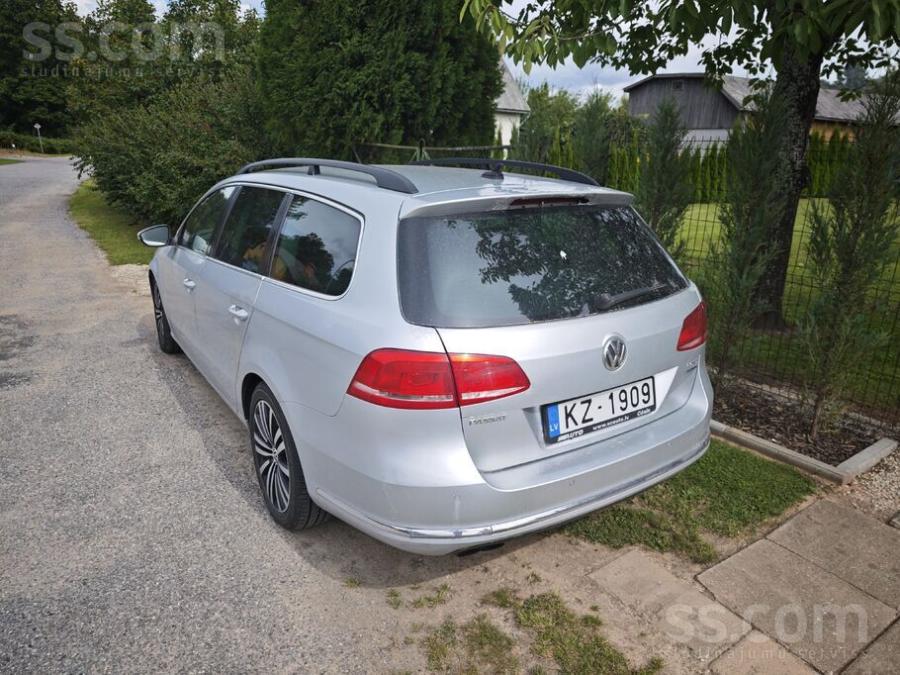Grey Volkswagen Passat B7 2014 in Cesis, with an engine capacity of 2.00 L and mileage of 501 thousand km for 1499 €, photo 4 on AUTOMOTO.COM.LV