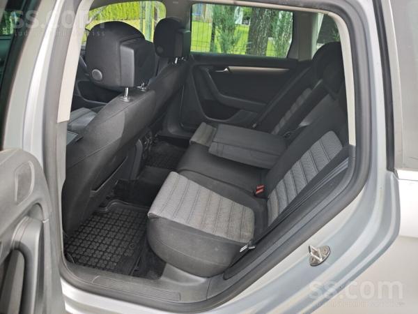 Grey Volkswagen Passat B7 2014 in Cesis, with an engine capacity of 2.00 L and mileage of 501 thousand km for 1499 €, photo 7 on AUTOMOTO.COM.LV
