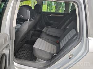 Grey Volkswagen Passat B7 2014 in Cesis, with an engine capacity of 2.00 L and mileage of 501 thousand km for 1499 €, photo 7 on AUTOMOTO.COM.LV