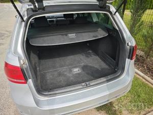 Grey Volkswagen Passat B7 2014 in Cesis, with an engine capacity of 2.00 L and mileage of 501 thousand km for 1499 €, photo 8 on AUTOMOTO.COM.LV