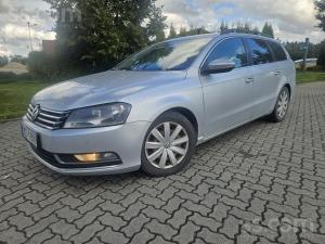 Pelēks Volkswagen Passat B7 2014 Valmiera, ar dzinēja tilpumu 2.00 L un nobraukumu 500 tūkst. km par 2950 €, foto  vietnē AUTOMOTO.COM.LV
