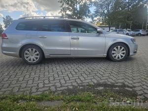 Pelēks Volkswagen Passat B7 2014 Valmiera, ar dzinēja tilpumu 2.00 L un nobraukumu 500 tūkst. km par 2950 €, foto 8 vietnē AUTOMOTO.COM.LV