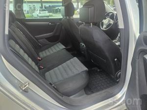 Pelēks Volkswagen Passat B7 2014 Valmiera, ar dzinēja tilpumu 2.00 L un nobraukumu 500 tūkst. km par 2950 €, foto 12 vietnē AUTOMOTO.COM.LV