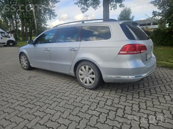 Pelēks Volkswagen Passat B7 2014 Valmiera, ar dzinēja tilpumu 2.00 L un nobraukumu 500 tūkst. km par 2950 €, foto 4 vietnē AUTOMOTO.COM.LV